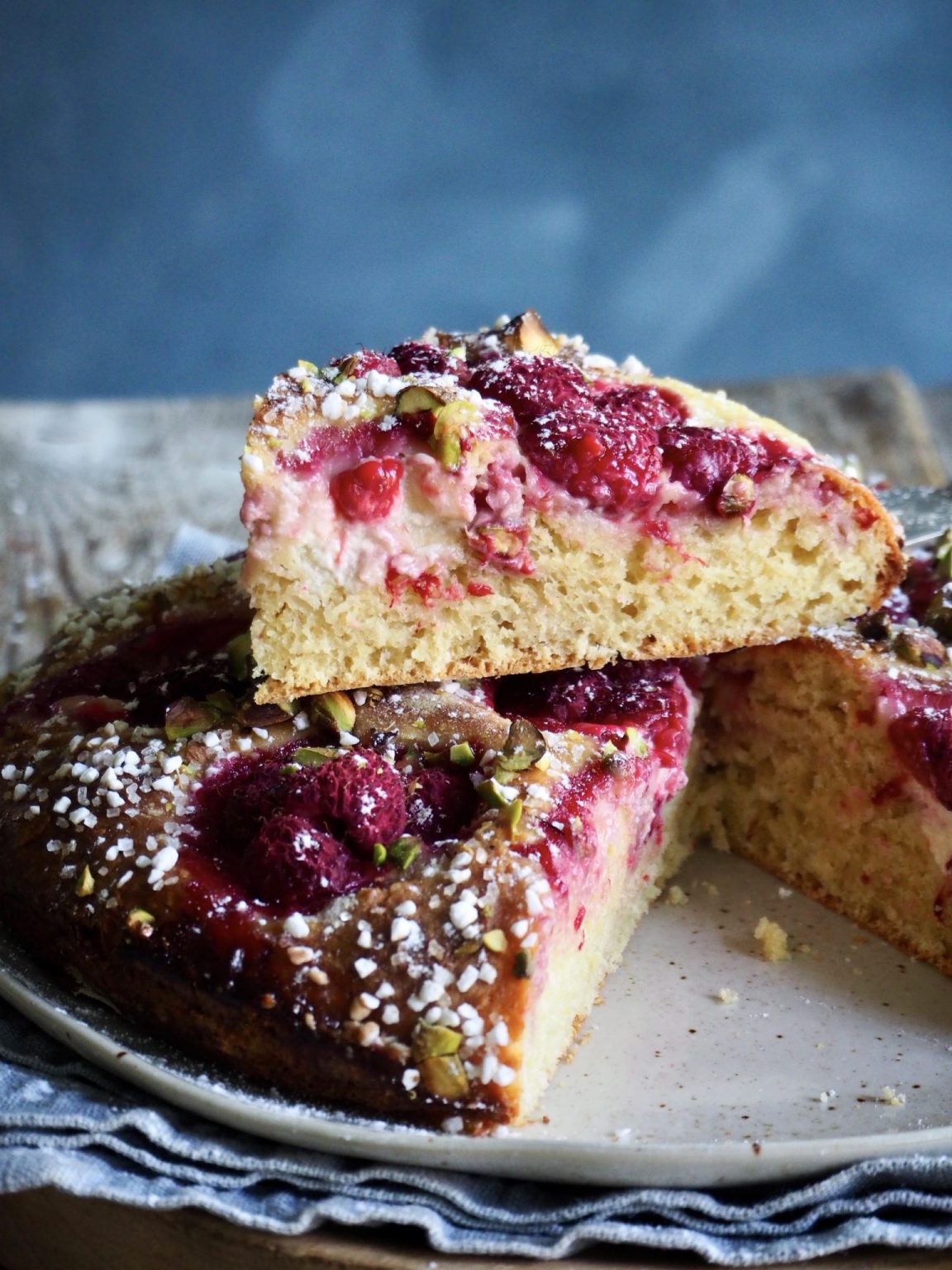 Brioche med bringebær - Mat På Bordet