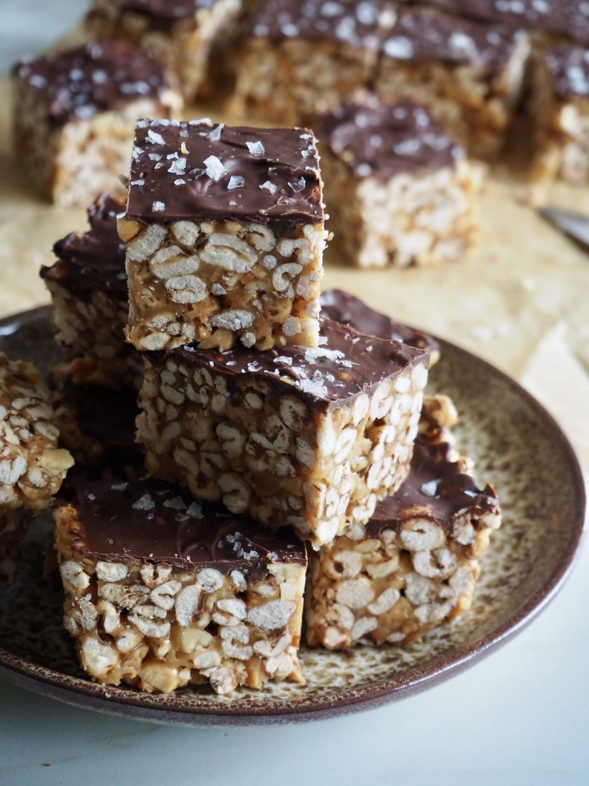 Risboller med en vri - med puffet havre, honning og peanøttsmør - Mat ...
