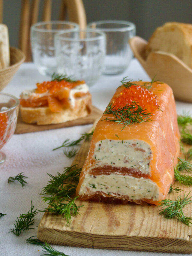 Terrine med røkelaks og kremost - Mat På Bordet